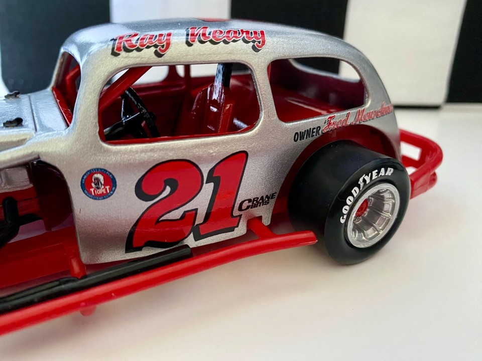 1:25 Scale Ertl Custom Coach Modified #21 Ray Neary | eBay