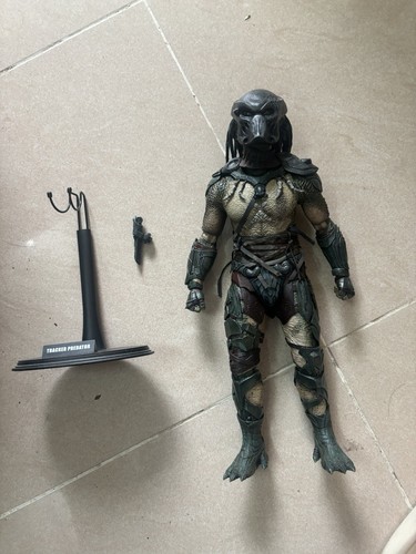 Missing Part HotToys MMS147 Predators 1/6th Tracker Predator WithOut Hound Used | eBay
