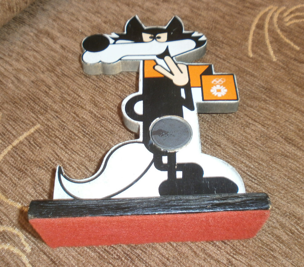 🔴OLYMPIC 1984 SARAJEVO , VUCKO Mascot , Large of wood w/magnet made ...