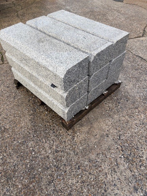 STUNNING SILVER GREY GRANITE STEP, KERBS,EDGING ,BOLLARDS,BARRIERS ...