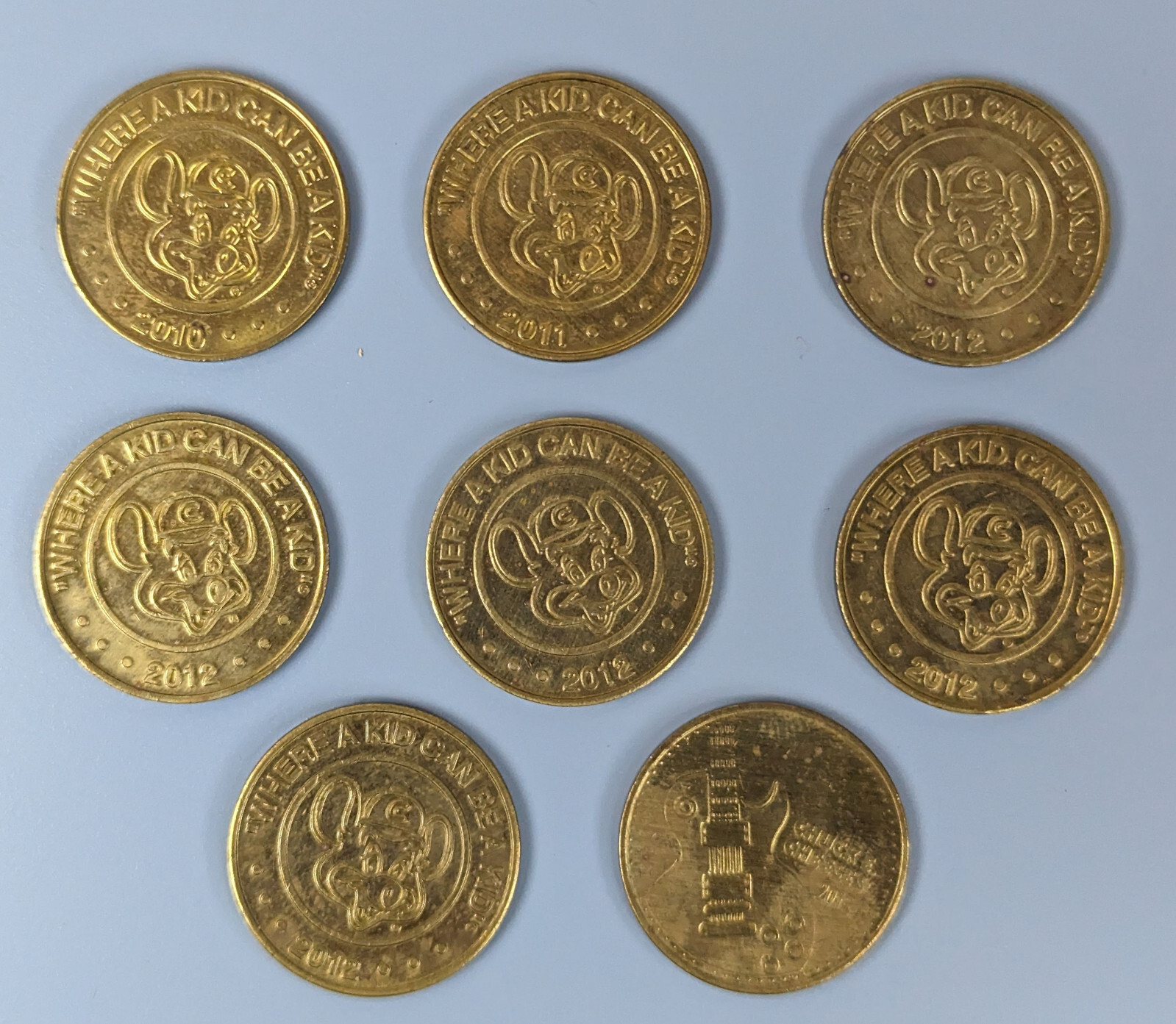 36 CHUCK E CHEESE Game Token Arcade Coin 2001 - 2014 plus 8 paper ...