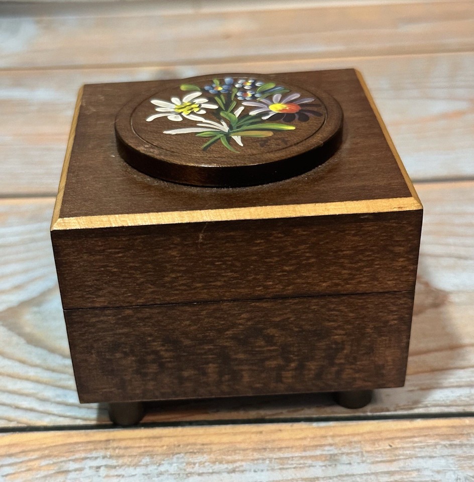 Vintage Reuge Music Box Hand Painted Approximately 3 " Square, Great ...