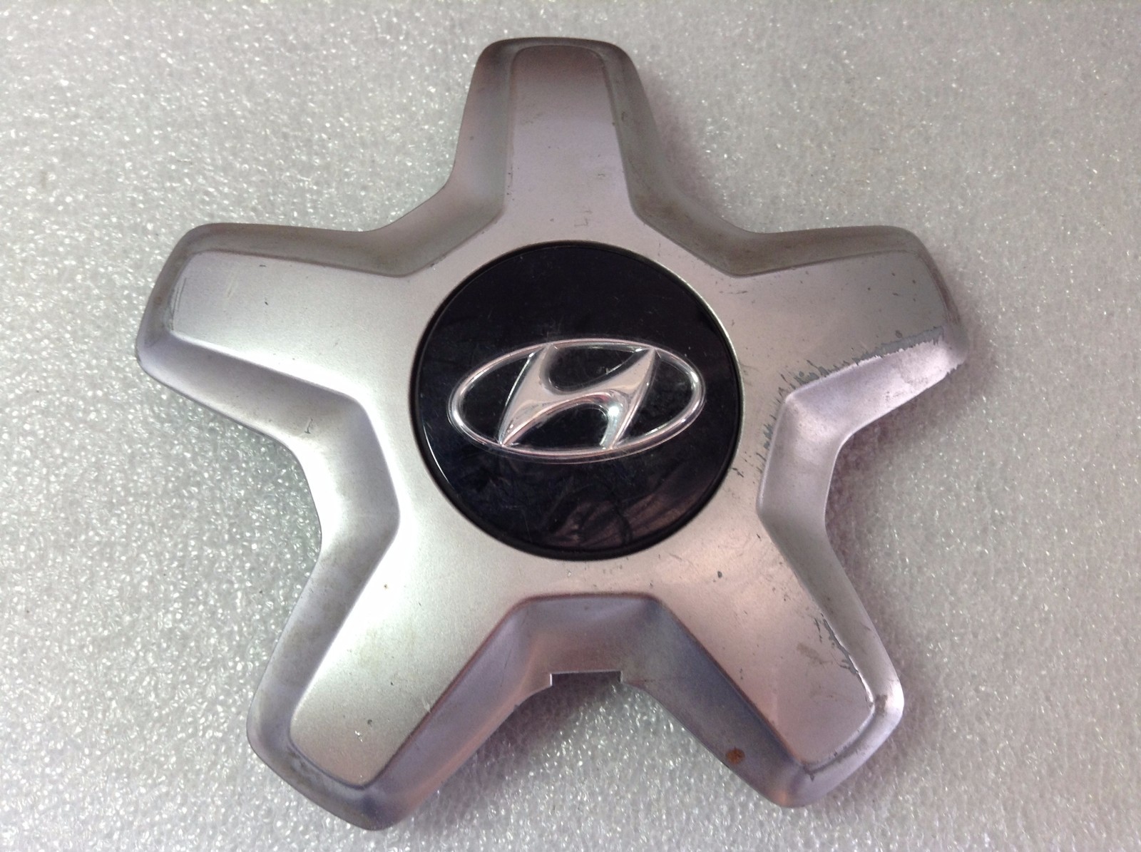 (1) HYUNDAI WHEEL CENTER CAP HUB CAPS OEM 52960-3V000 #22A | eBay