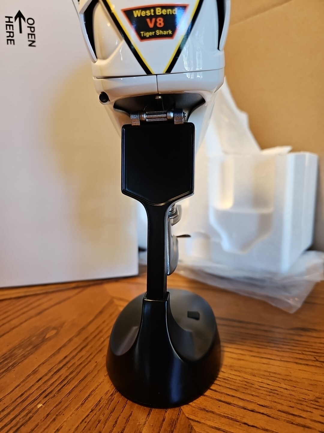 Seven Marine 557 Toy Outboard Boat Motor with West Bend Tiger Shark ...