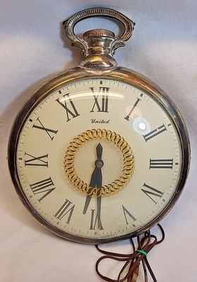 Vintage United Clock Corp. Electric Pocket Watch Wall Clock Model 47 ...
