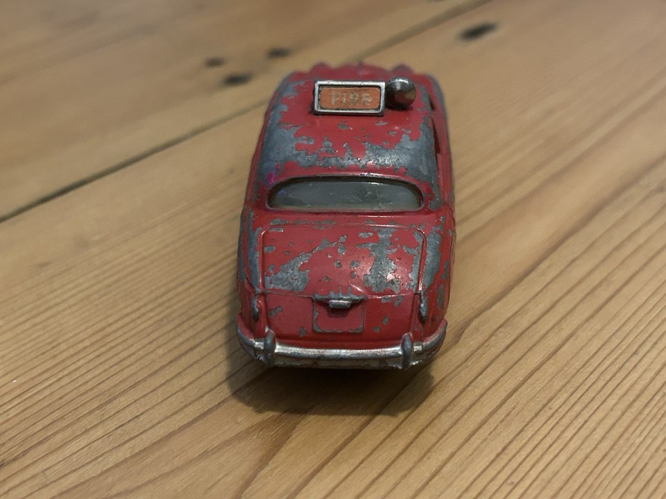 Corgi Toys Jaguar 2.4 Litre Fire Chief Car - Vintage Diecast Model Red ...