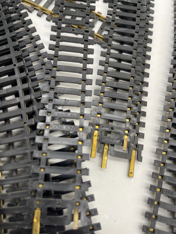 Lot Of 20 Life Like & Bachmann HO Scale Train Tracks Curve 18R Radius ...