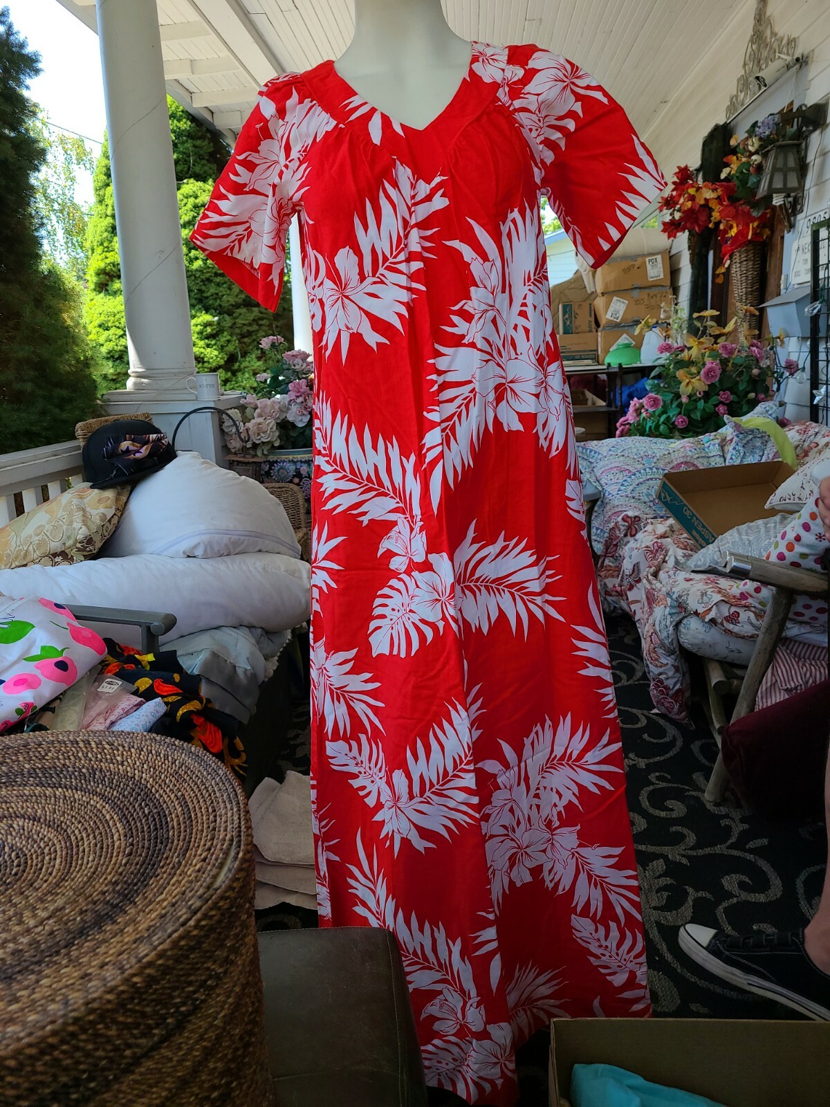VINTAGE 60s Malihini Hawaiian RED FLORAL MOOMOO Cotton | eBay