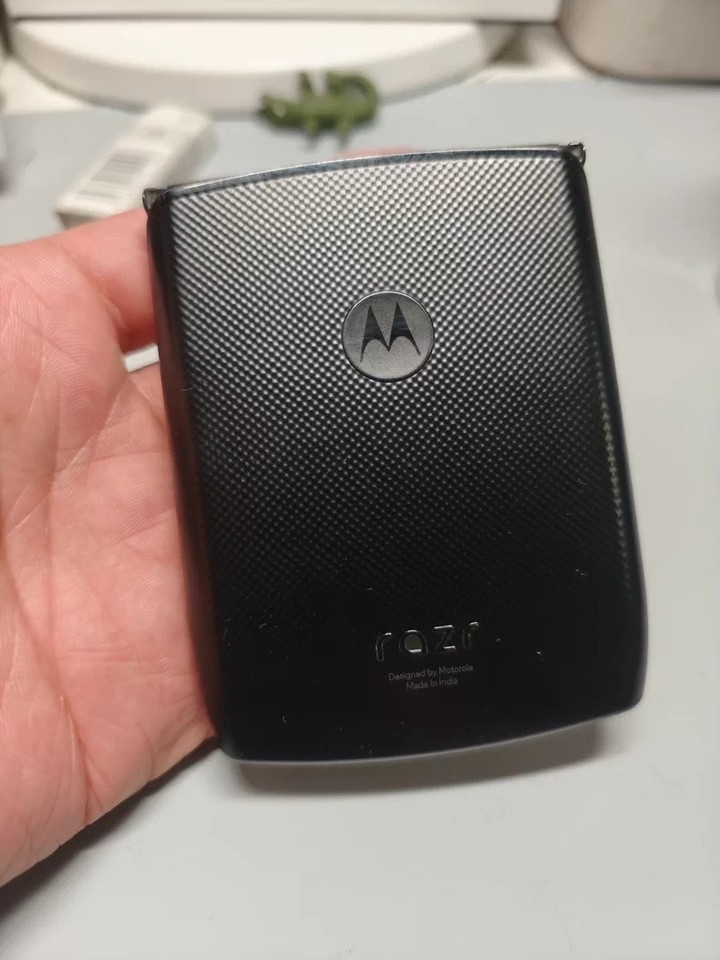 Motorola Razr XT2000 2019 Black/Gold 128GB Unlocked Flip Phone GOOD | eBay