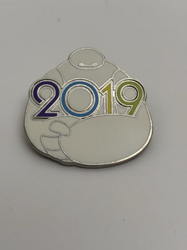 Disney Parks Pin 2019 Mystery Pin Set Baymax Hugging 2019 Big Hero 6 ...