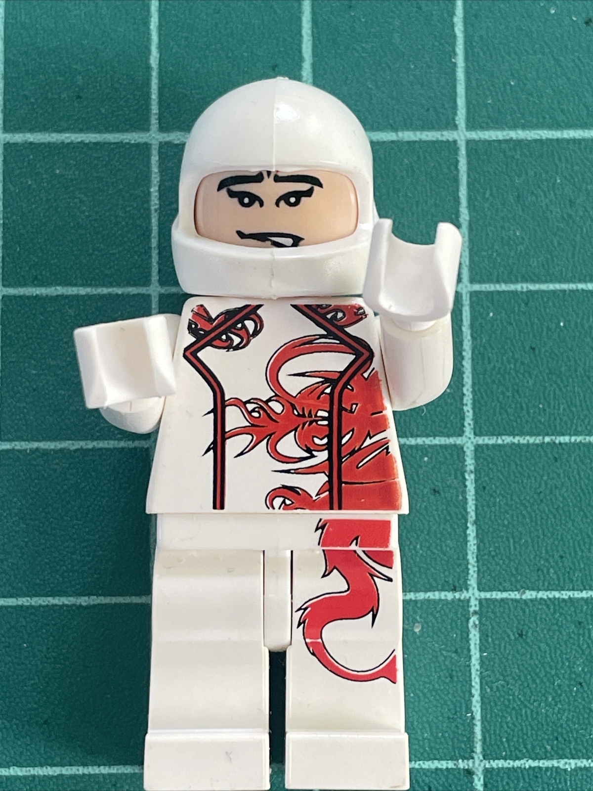 Lego Speed Racer Taejo Togokahn white suit w/ dragon pattern minifig ...