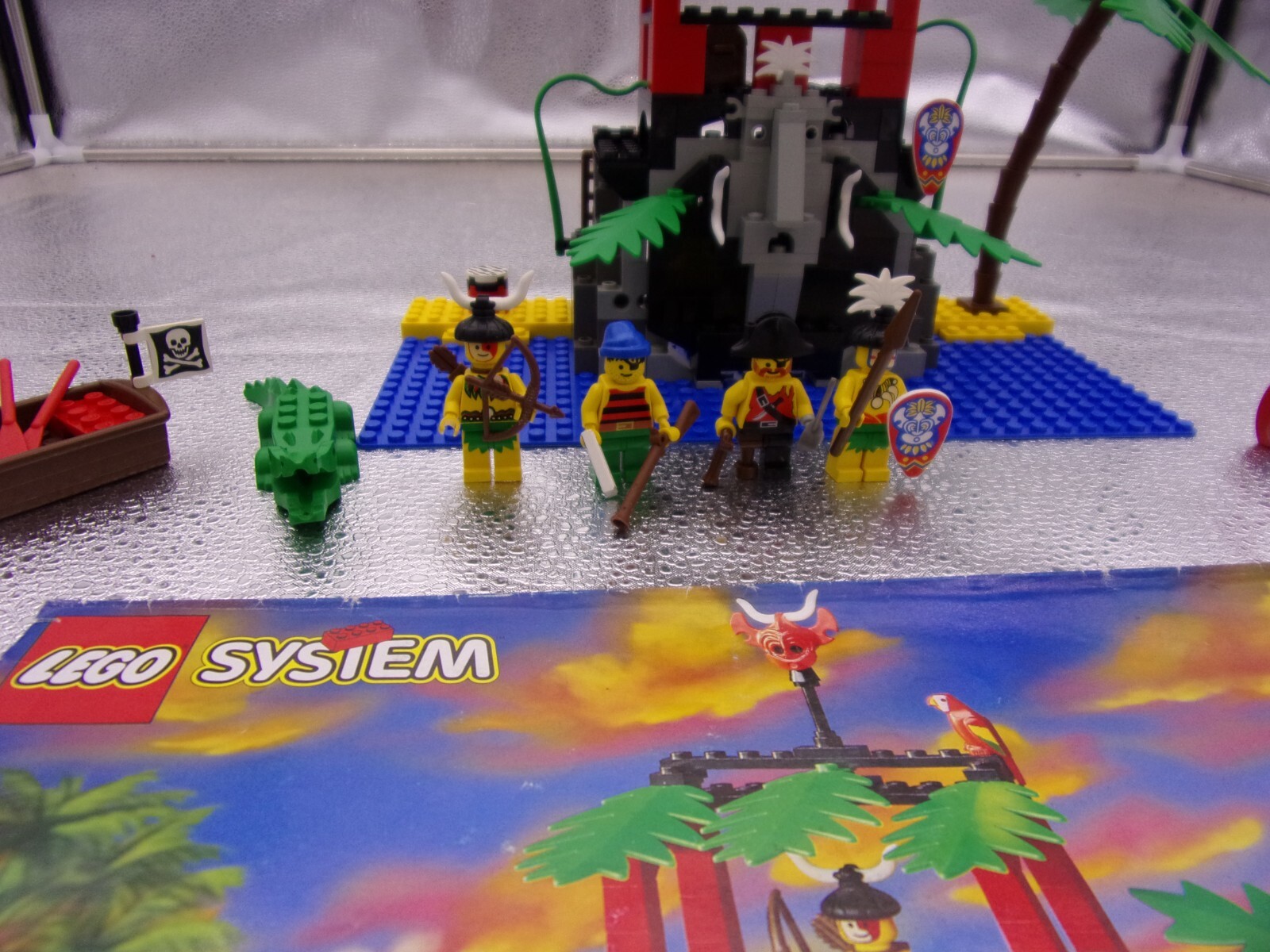 1994 LEGO 6264 Forbidden Cove 100% Minifigs Manual Vintage Islanders ...