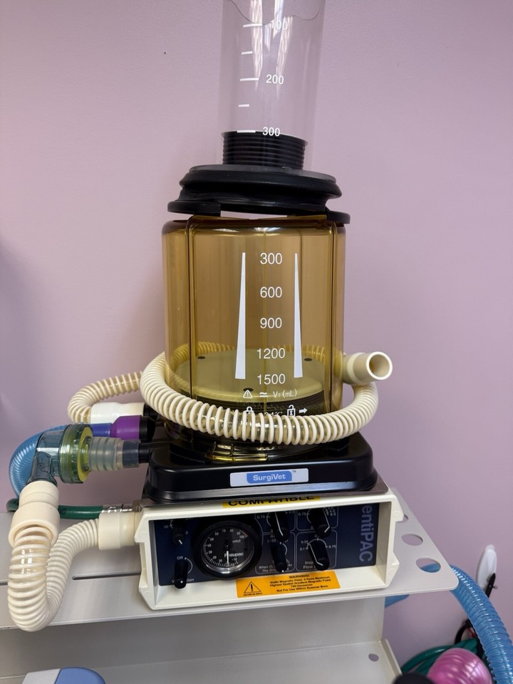 Smith Medical Pneupac VentiPAC MRI With Integrated Alarms Veterinary ...