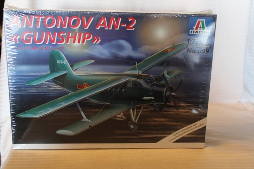 1/72 Scale Italeri, Antonov AN-2 Gunship Airplane Model Kit #009 BN ...