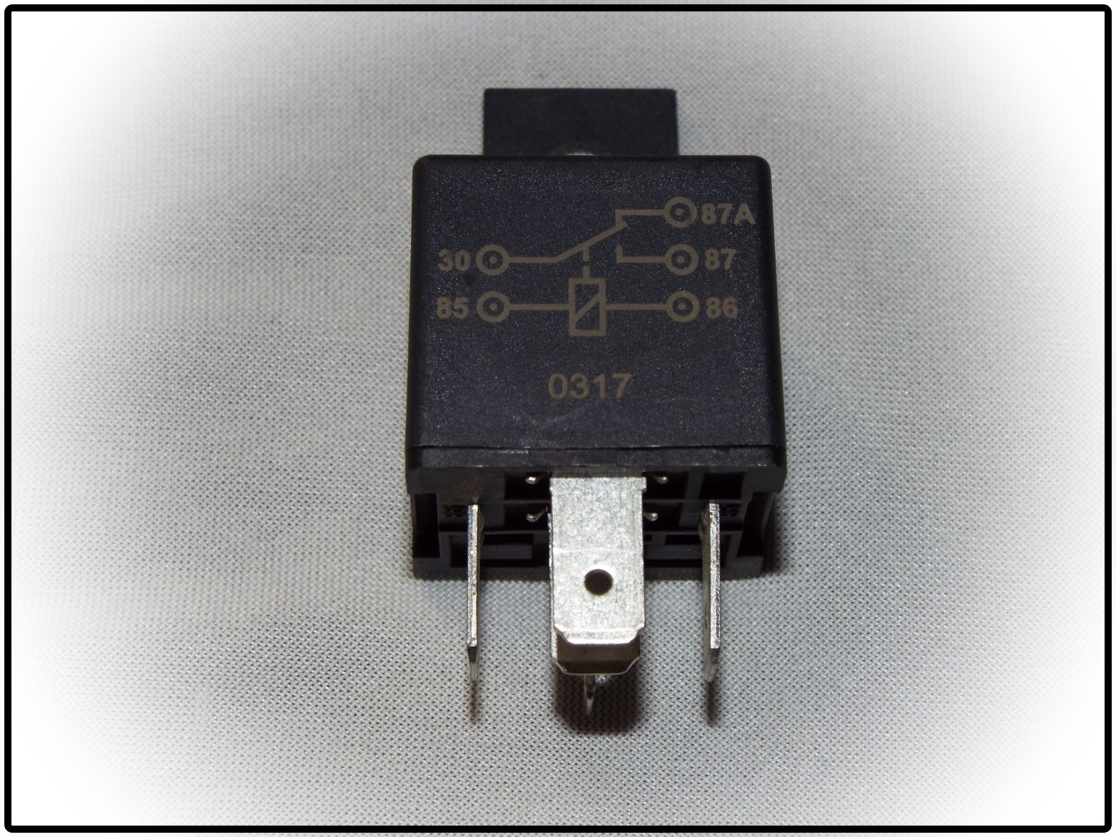 HELLA 4RD 933 332-01 12V 20/40A WATERPROOF BRACKET RELAY SPDT AUTO RV ...