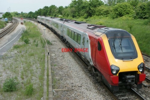 PHOTO CLASS 221 SUPER VOYAGER 4-CAR DMU NO 221 129 (EX- GEORGE ...