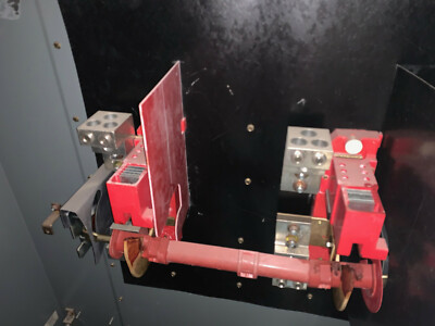 HU267 Square D 800 Amp 600V 2 Pole 3 Wire Non Fusible Nema 1 Indoor ...