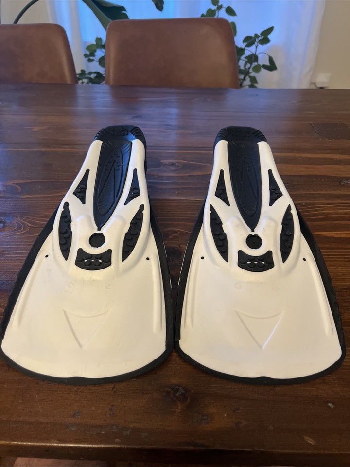 Aqua Sphere Microfin HP Fitness Fins, Black & White SIZE US 9 1/2 - 10 ...