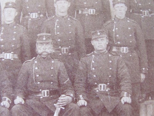 ANTIQUE PHOTO CABINET CARD ROYAL SKARABORG REGIMENT SWEDEN SOLDIER ...