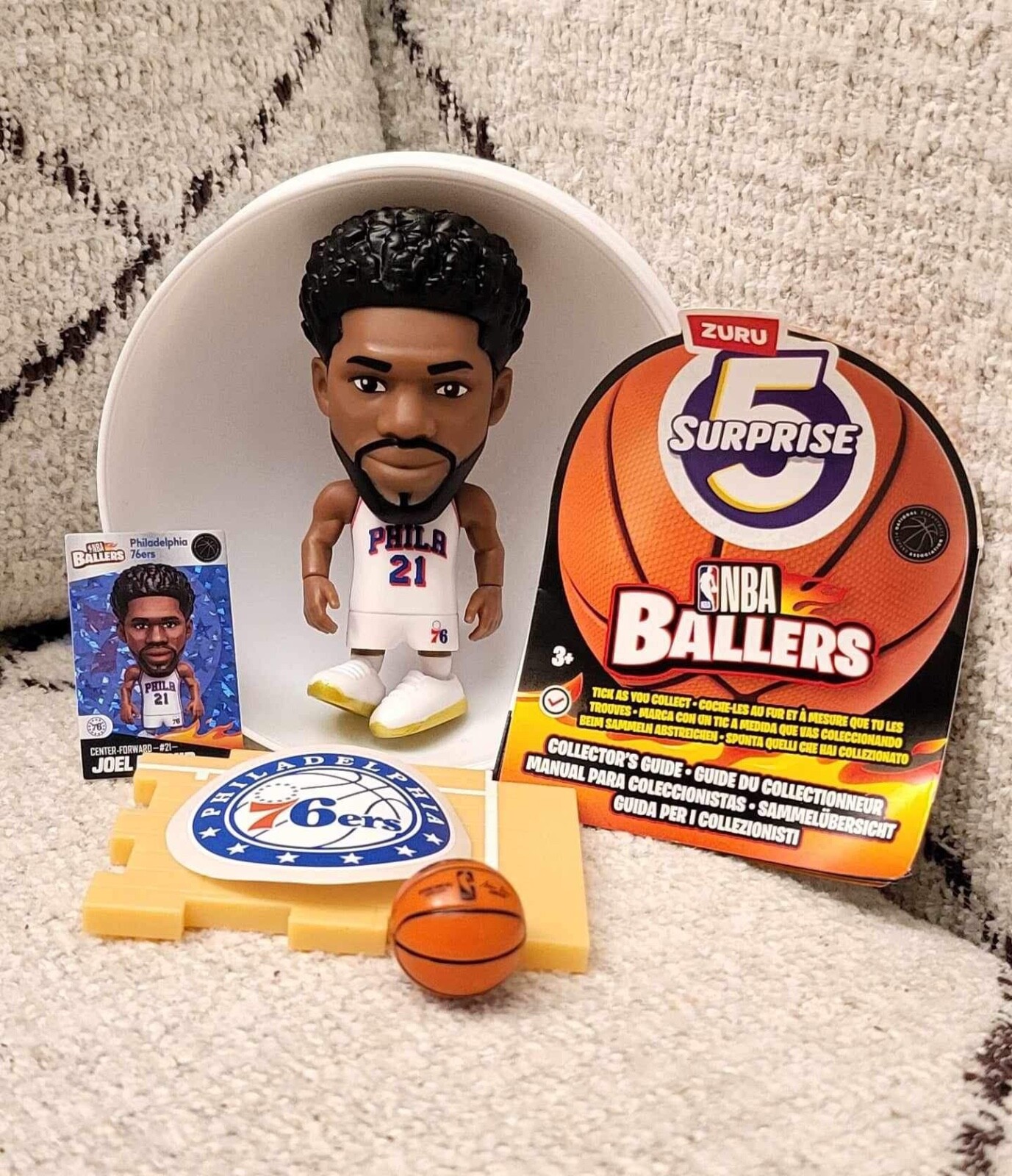 Zuru 5 Surprise Mini Brands NBA Mystery Capsule mini figures NBA ...