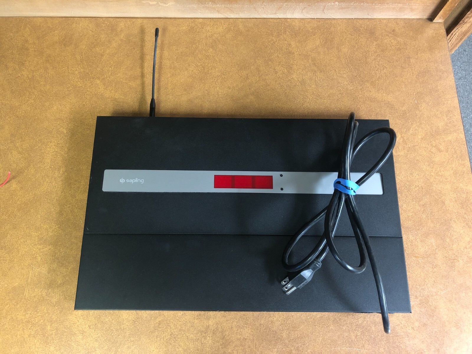 Sapling SMA-2S0-1000-1 Master Clock with 900 MHz Transmitter | eBay