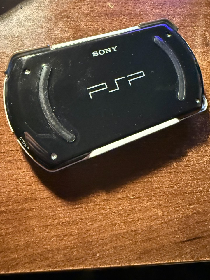 psp go console black 16 gb with charger n1004 TESTED | eBay