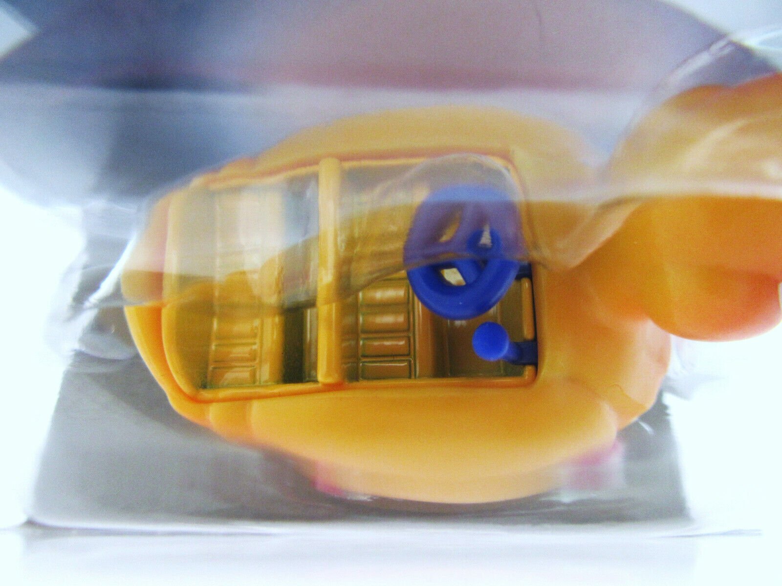 The Penguin Duck ~ Diecast ~ Batman Returns Bat-Ski Boat ~ Hot Wheels ...