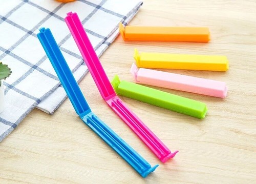 12 Food Bag Storage Clips Freezer Fridge Sealing Pegs Mixed Sizes ...