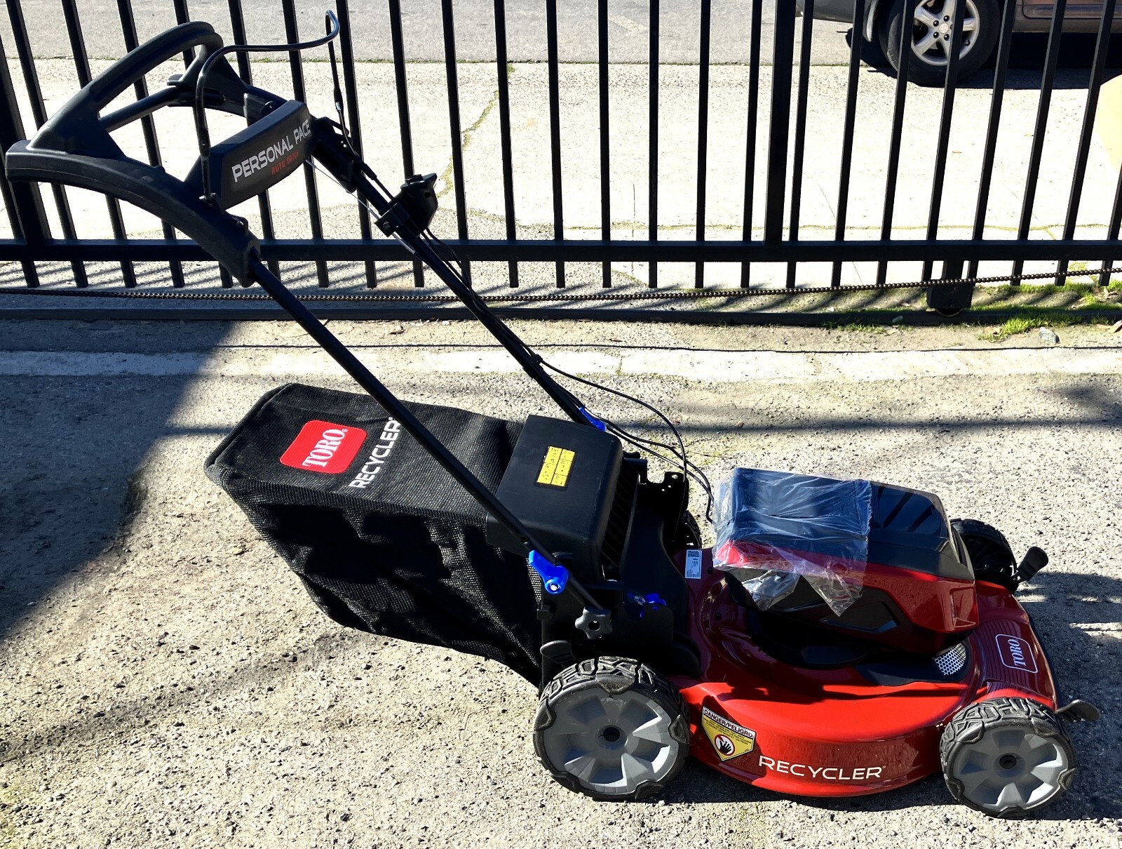 *NEW* TORO CORDLESS LAWN MOWER 21469 60V BATTERY 8.0 Ah w/ 53 MIN RUN ...