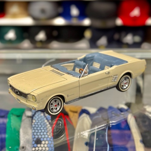 1/24 1966 Ford Mustang Convertible White Danbury Mint Diecast Car ...