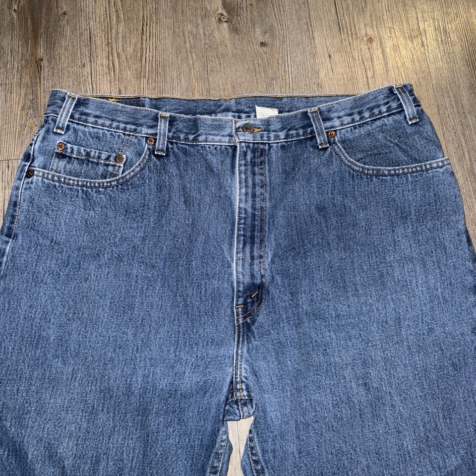 Vintage Levis 505 Jeans Mens Size 42x32 Made Canada Zip Fly Denim ...
