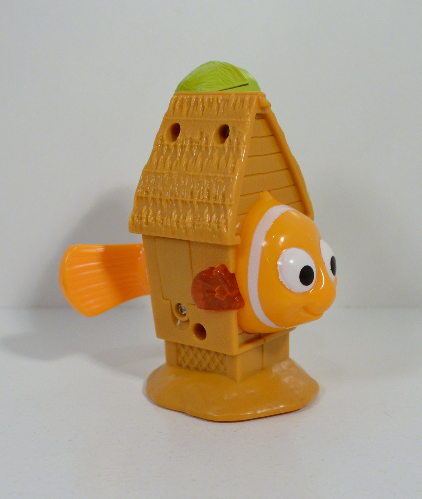 RARE 2004 Tiki Hut Nemo 4" Action Figure McDonald's ASIA Disney Finding ...