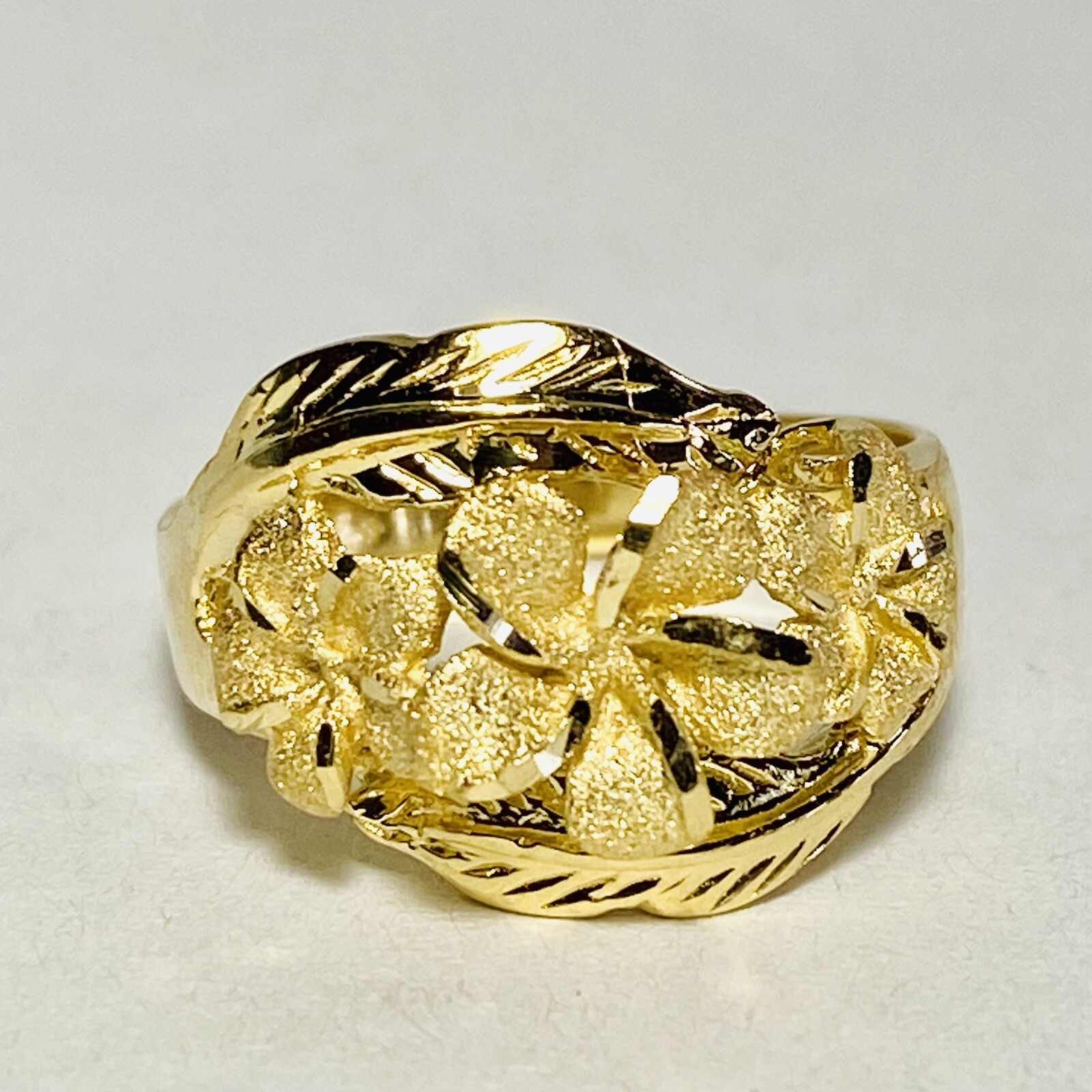 14K Yellow Gold Plumeria Flower Maile Leaf Size 8.25 … - Gem