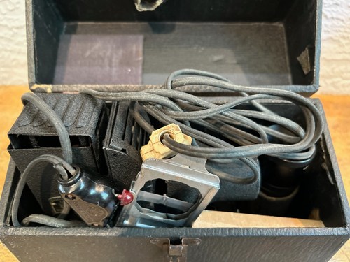 VINTAGE SVE MINIATURE SLIDE PROJECTOR W/CASE MODEL RK WORKS | eBay