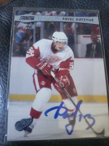 Upper Deck and Topps Pavel Datsyuk Autographed Cards | eBay
