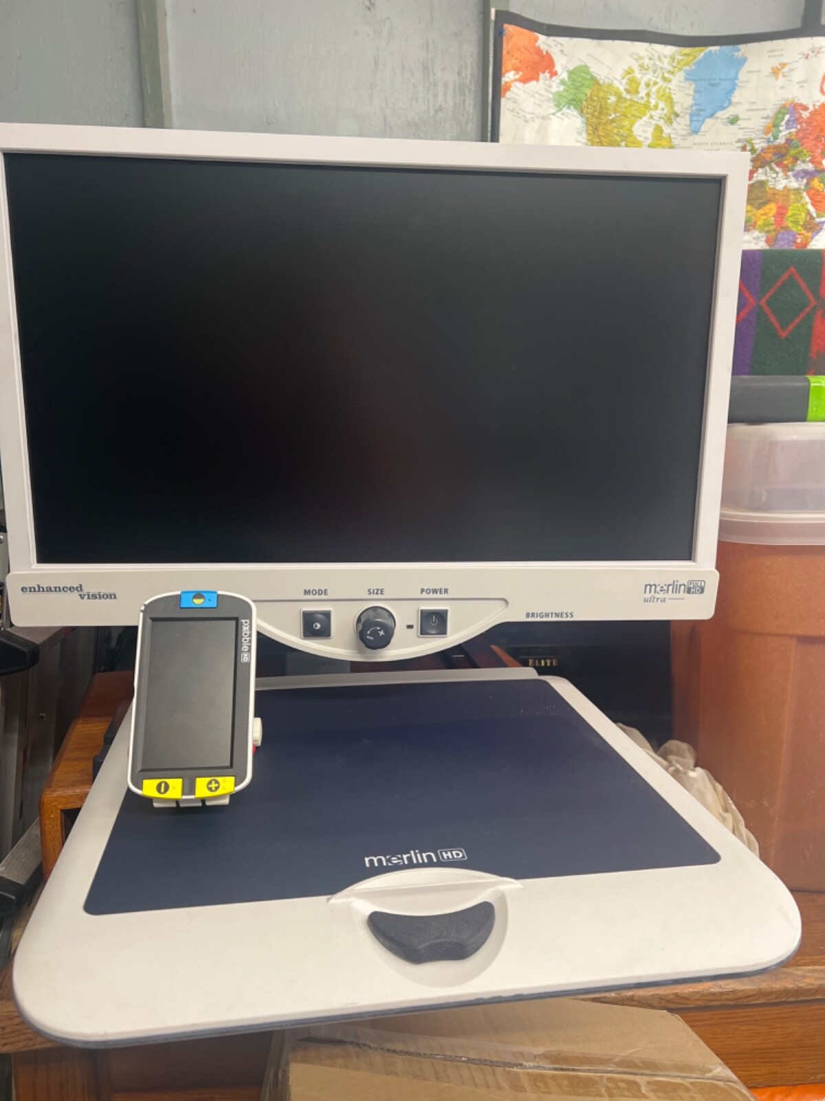 Enhanced Vision Merlin MR2UE24A 24” FULL HD Desktop Enhanced Vision LCD ...