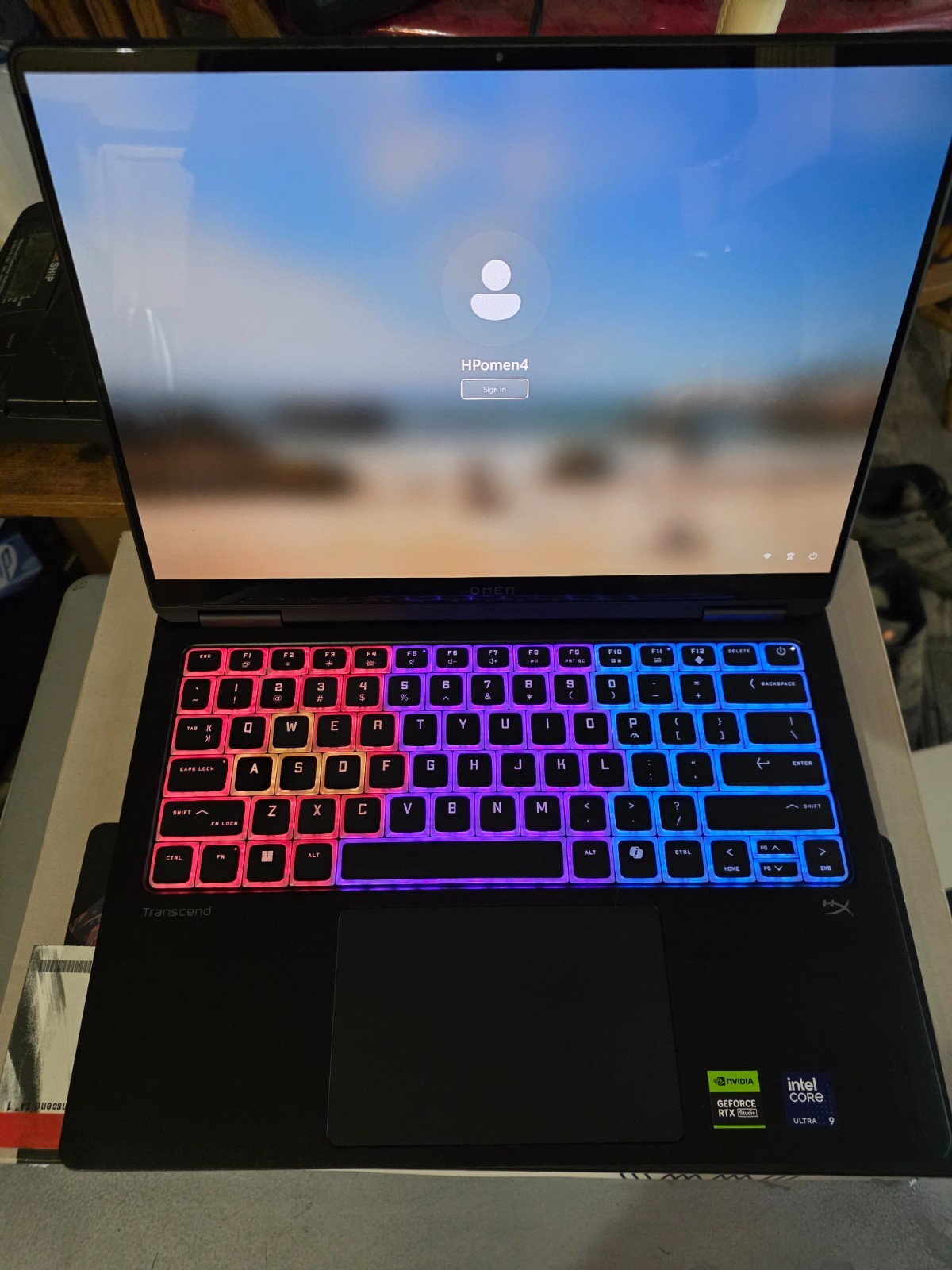 HP OMEN Transcend 14" 3K OLED 120Hz Ultra 9-285H 32GB 1TB RTX 5070 ...