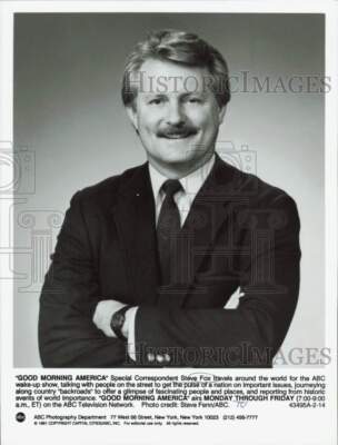 1991 Press Photo Reporter Steve Fox Of "Good Morning America ...