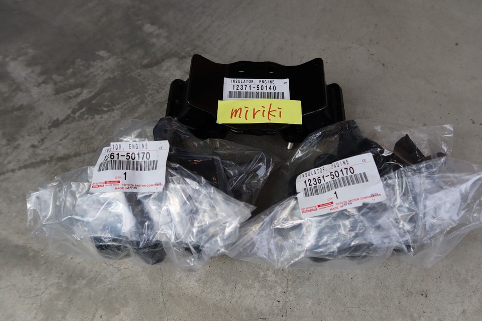 Toyota Lexus Genuine OEM LS430 01-06 ENGINE MOTOR MOUNT ＆ Mission Mount ...