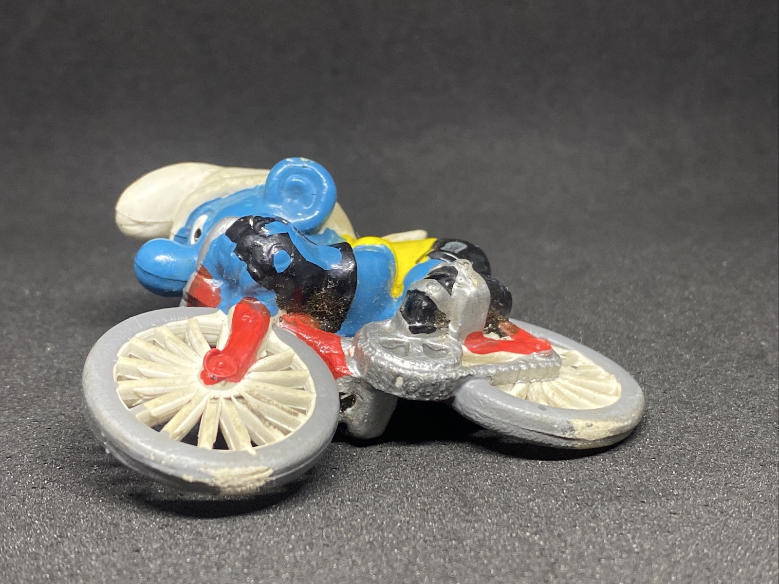 Smurfs Cyclist, Bicycle Smurf PEYO Schleich Bike Biker | eBay