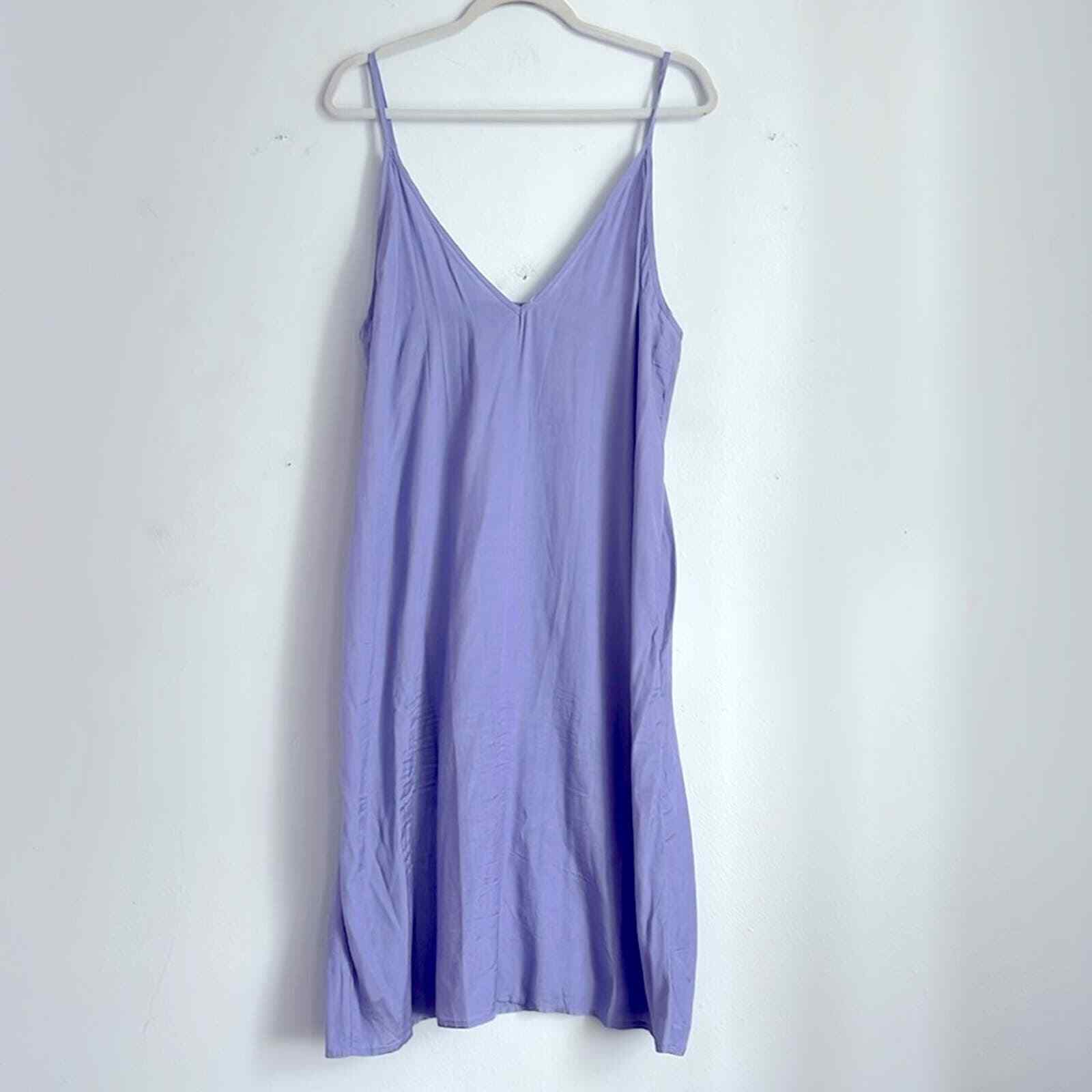 Free People textured satin triangle top midi slip dre… - Gem