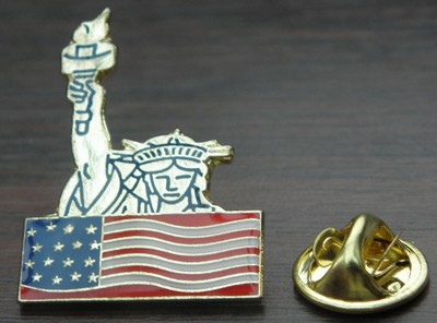 Statue of Liberty Pin Badge America USA Stars & Stripes Flag Brooch | eBay