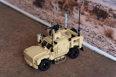 US Army M1240A1 M-ATV with CROWS II MRAP armored car tank APC moc USA ...
