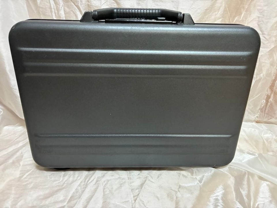 ZERO HALLIBURTON Attache Case Matte Black Aluminum Made in the USA ...