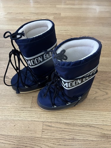 The Original Kids Moon Boots Navy Blue - Used Once! Kids Size US 13,5/2 ...