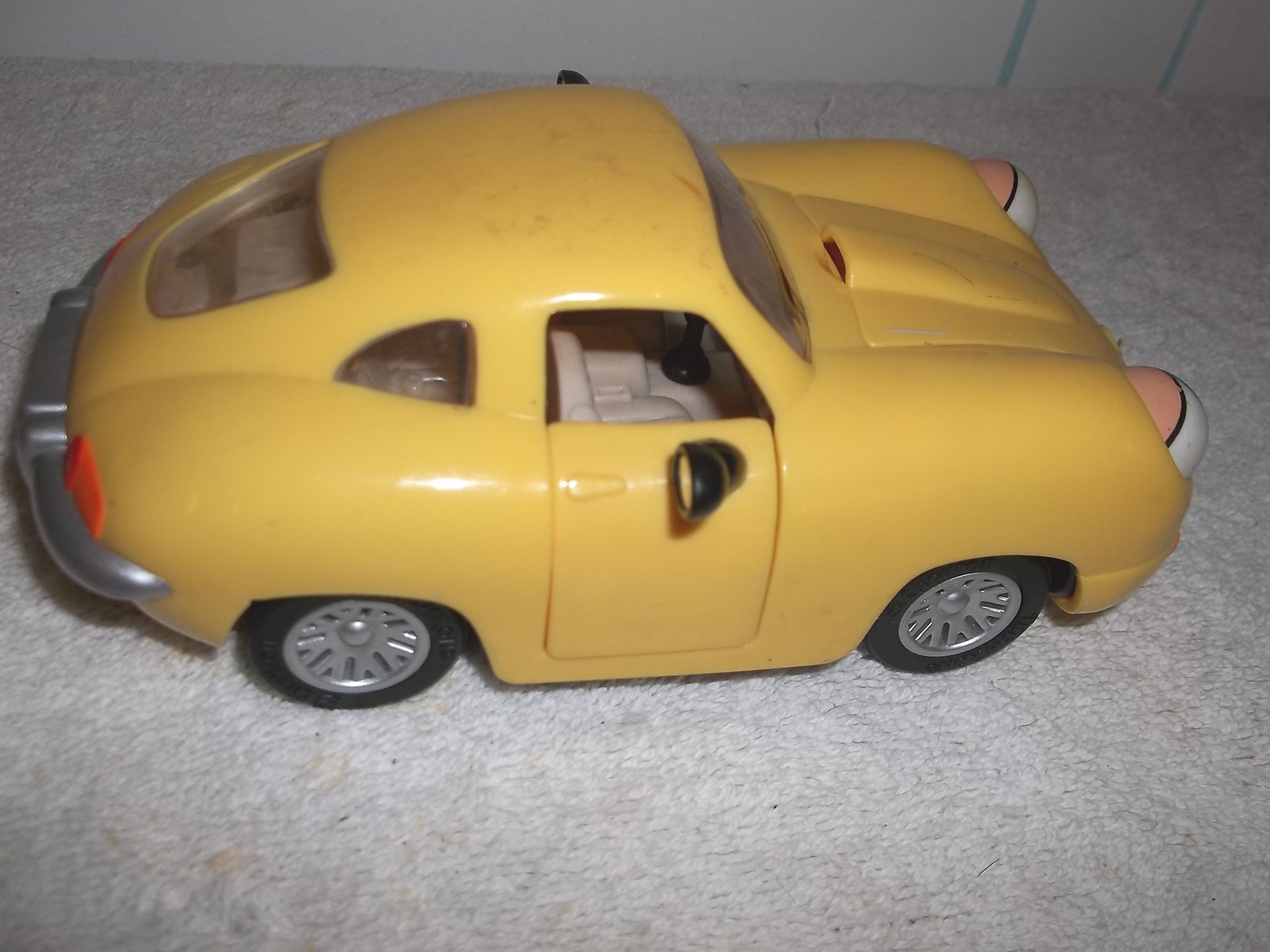 1999 Chevron Cars Yellow Casey Coupe | eBay