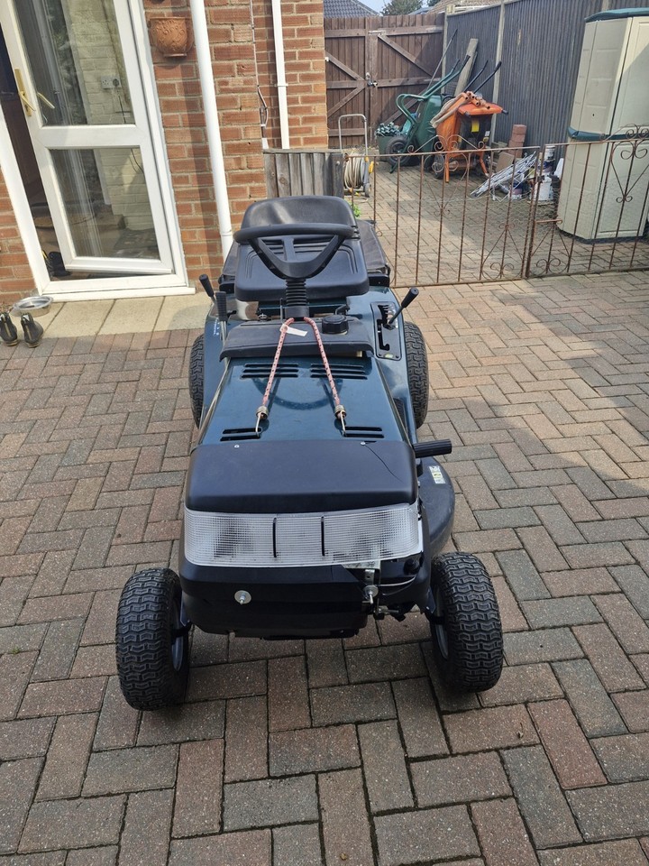 Hayter Heritage 13/30 Ride On Lawnmower 1hp Briggs And Stratton Engine ...