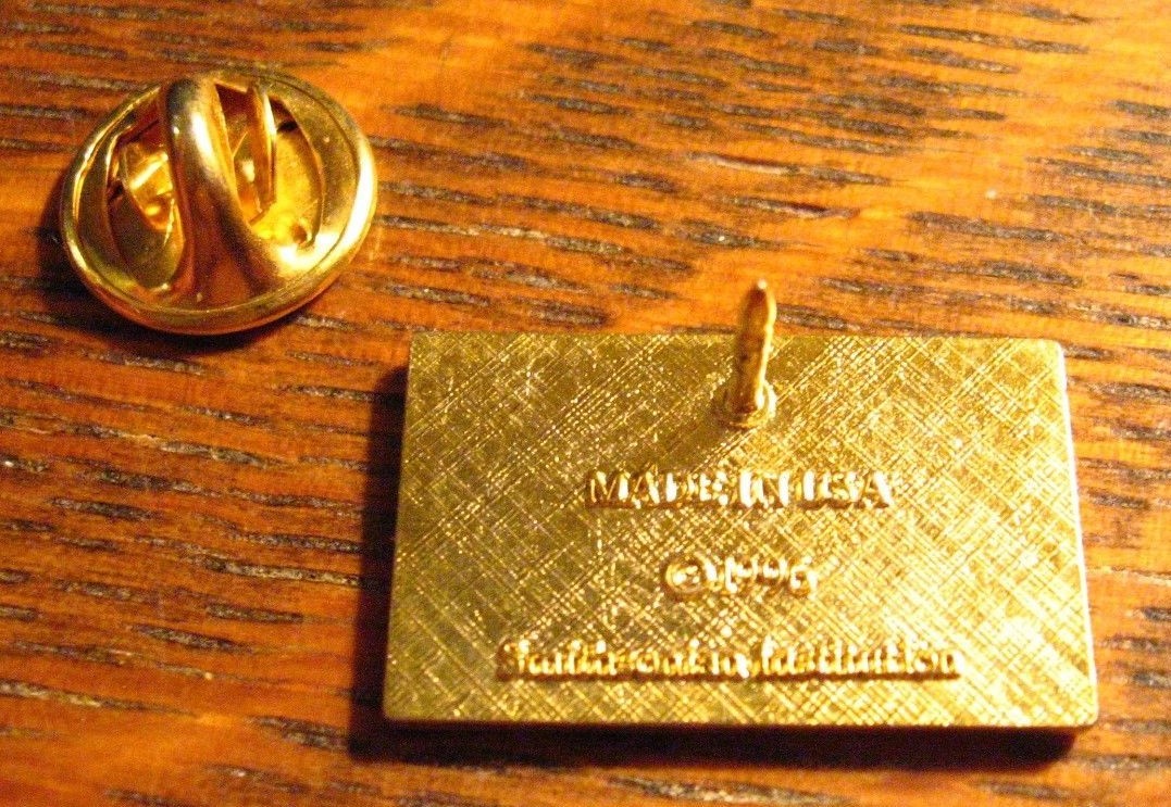 Smithsonian Lapel Pin - Vintage 1996 150th Anniversary Museum ...