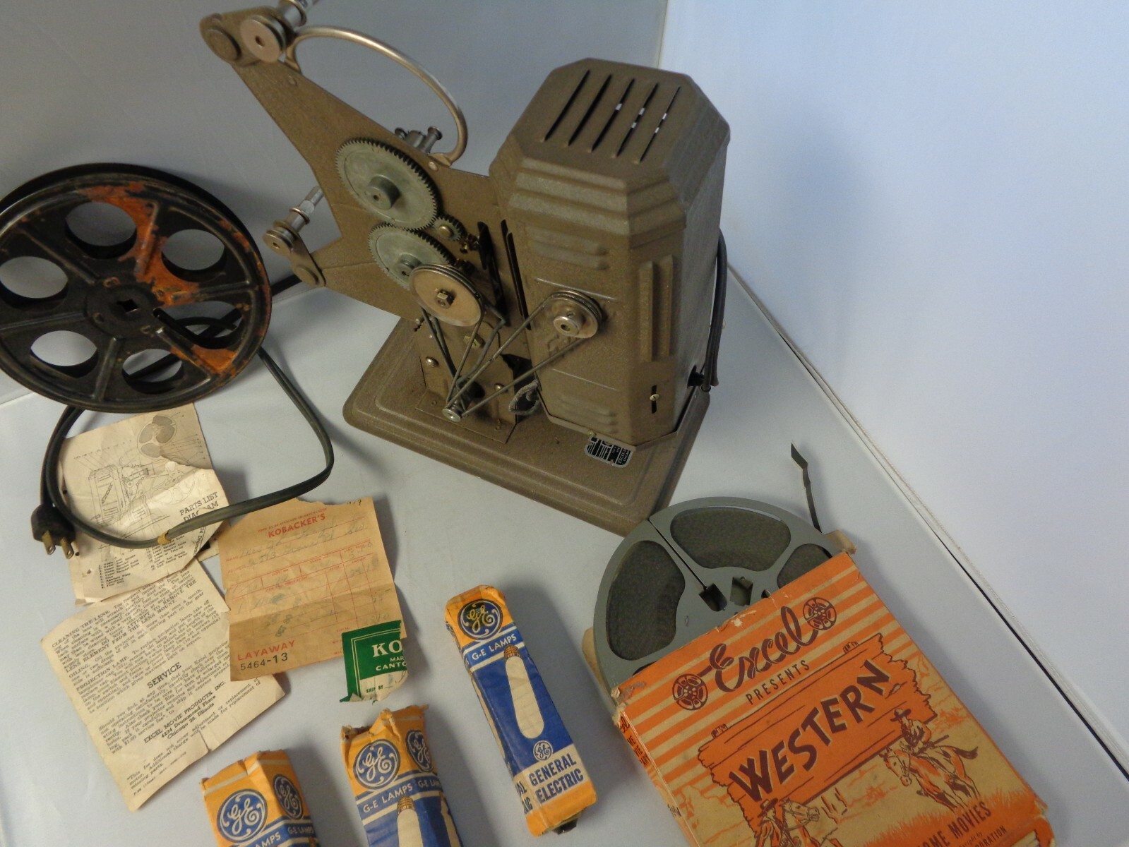 Excel, Mod P-36 vintage movie projector + bulbs, 16mm Western Indian ...