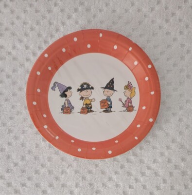 Graphique Peanuts Halloween Plates, 7 in, 2022, Charlie Brown, Lucy ...
